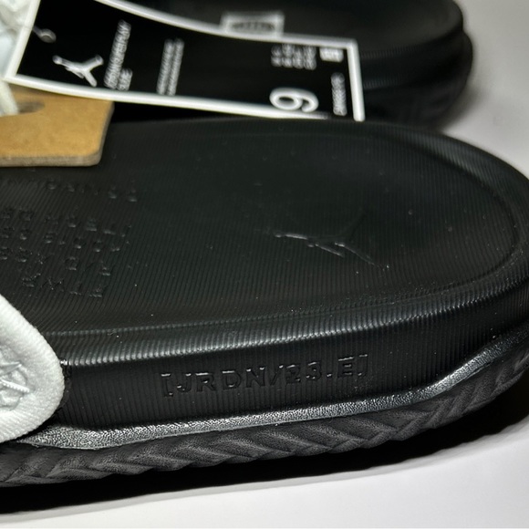 Jordan | Shoes | Air Jordan Slides Mens Size 9 Super Play White Black ...